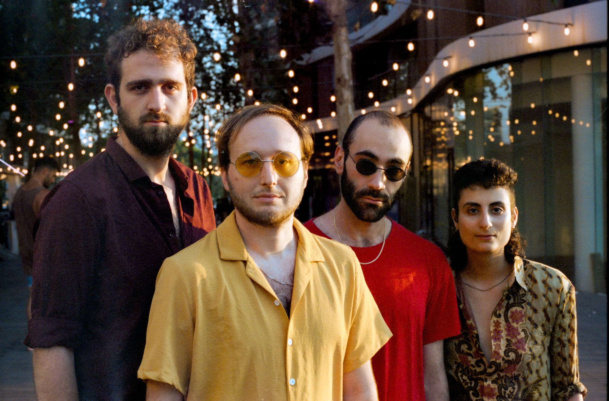 SHOOG בעשן הזמן